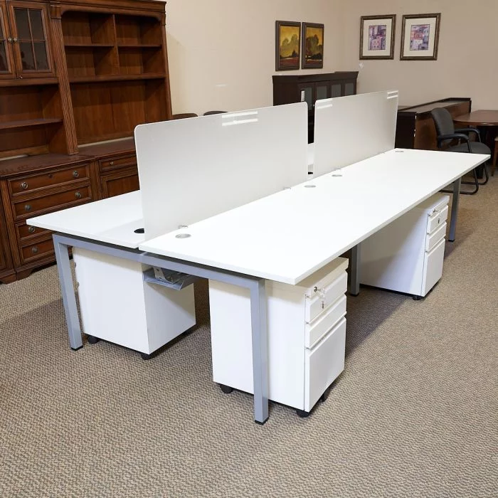 Used 30x60 4 Pod Benching Workstation w Screen & Mobile File Peds ...