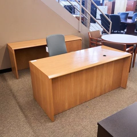 Used Desk & Credenza Sets | Dallas DESK, Inc.
