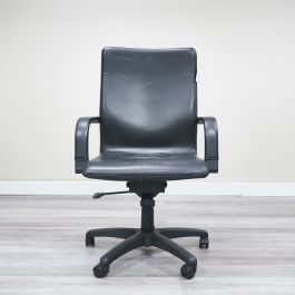 Used Nienkamper Senator Executive Conference Chair (Black) CHE1700-020 ...