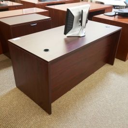 Used 30x66 Laminate Desk Shell (Mahogany) DEE1755-011 | Dallas DESK, Inc.