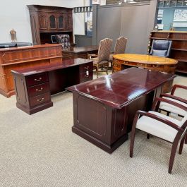 Used Paoli 72x36 Traditional Desk & Credenza Office Set DEE9999-1660 ...