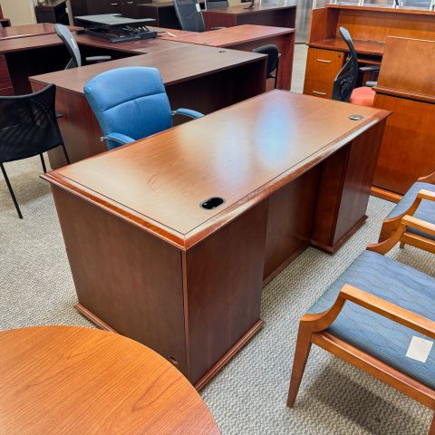 Used Office Desks | Dallas DESK, Inc.