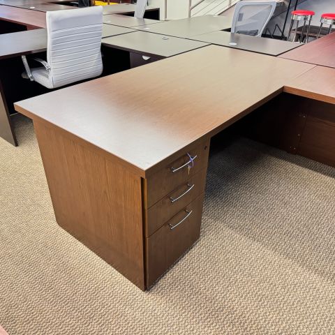 Used Office Desks | Dallas DESK, Inc.